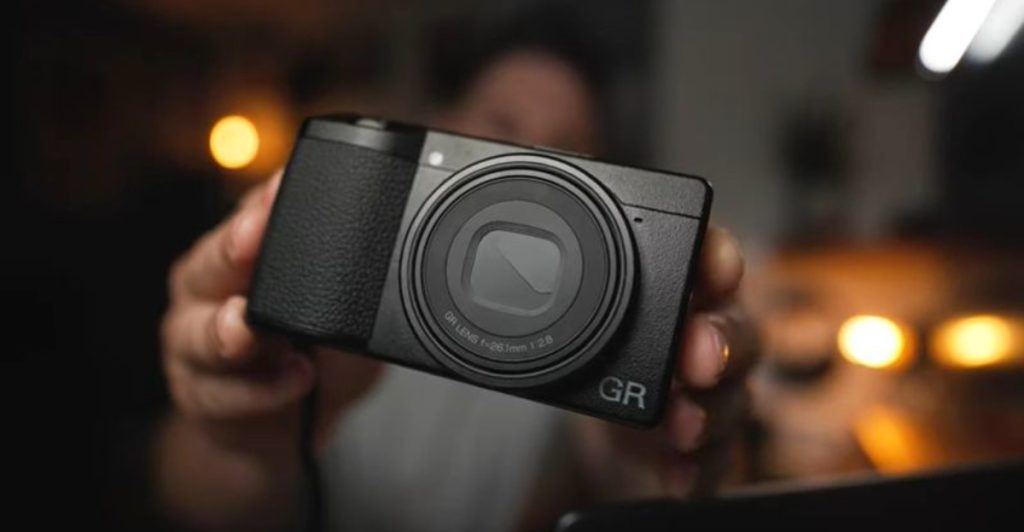 9 Best Travel Cameras for Beginners in Fall 2025 – LOFNT Blog